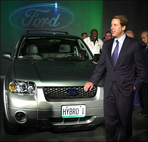 Ford rolls out first hybrid SUV | News, Sports, Jobs - Lawrence Journal ...